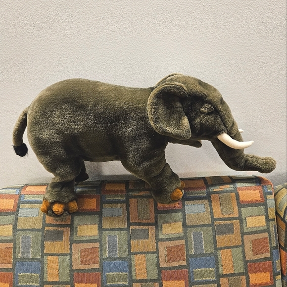 FAO Swartz | Toys | Fao Swartz Brown Stuffed Plush Elephant With ...